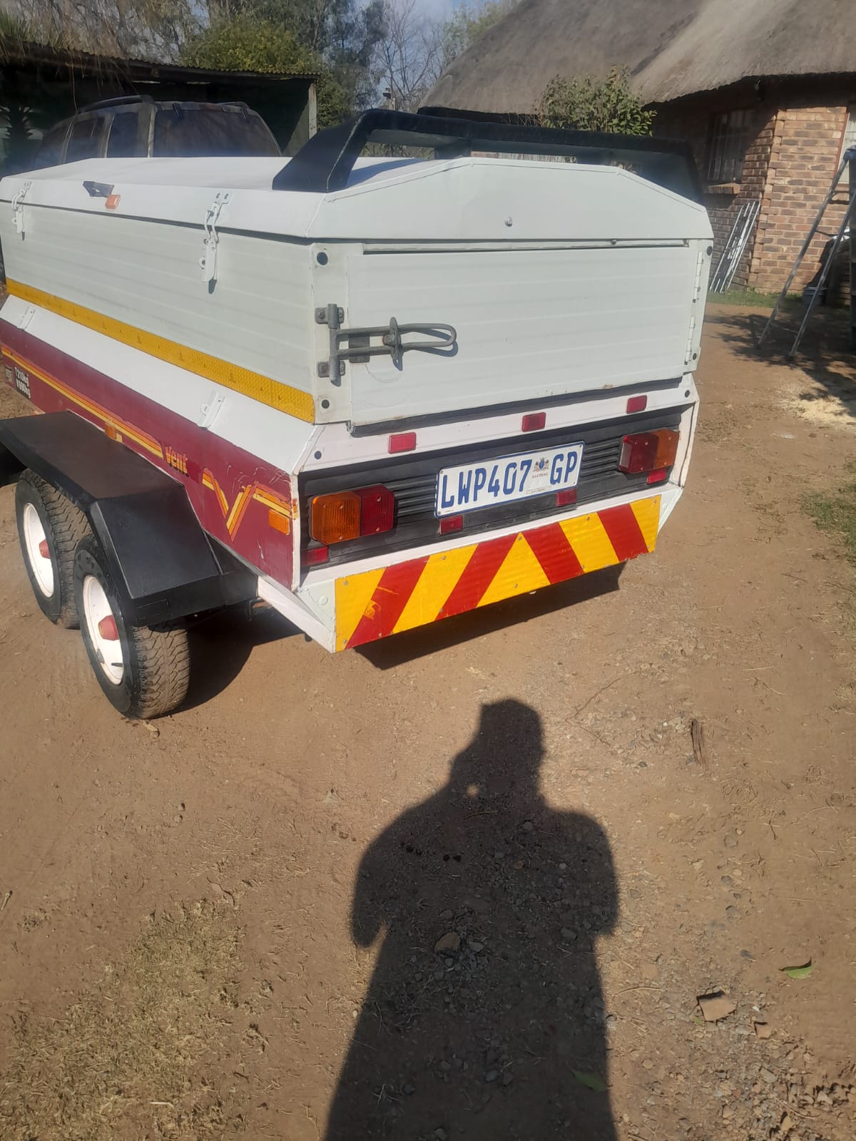 7 FOOT VENTER MOONBUGGY. Double axle luggage trailer with breaking ...
