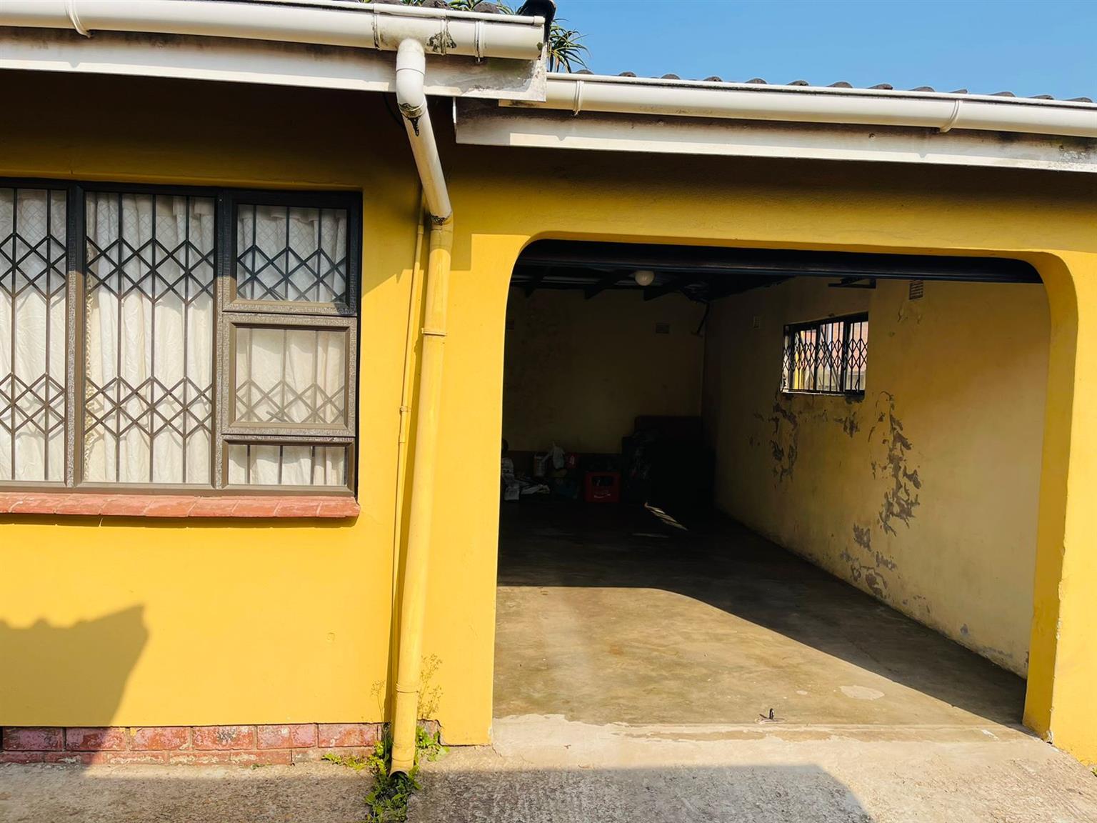 3 Bedroom house is available for rental in Esikhawini-H2 | Junk Mail