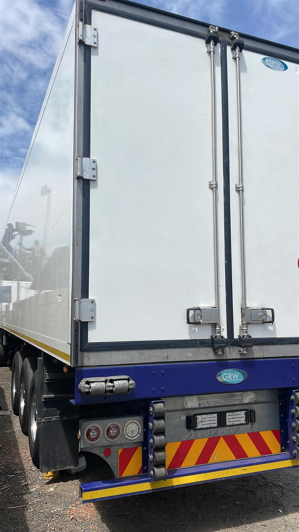 2019 GRW Refrigerated trailer | Junk Mail