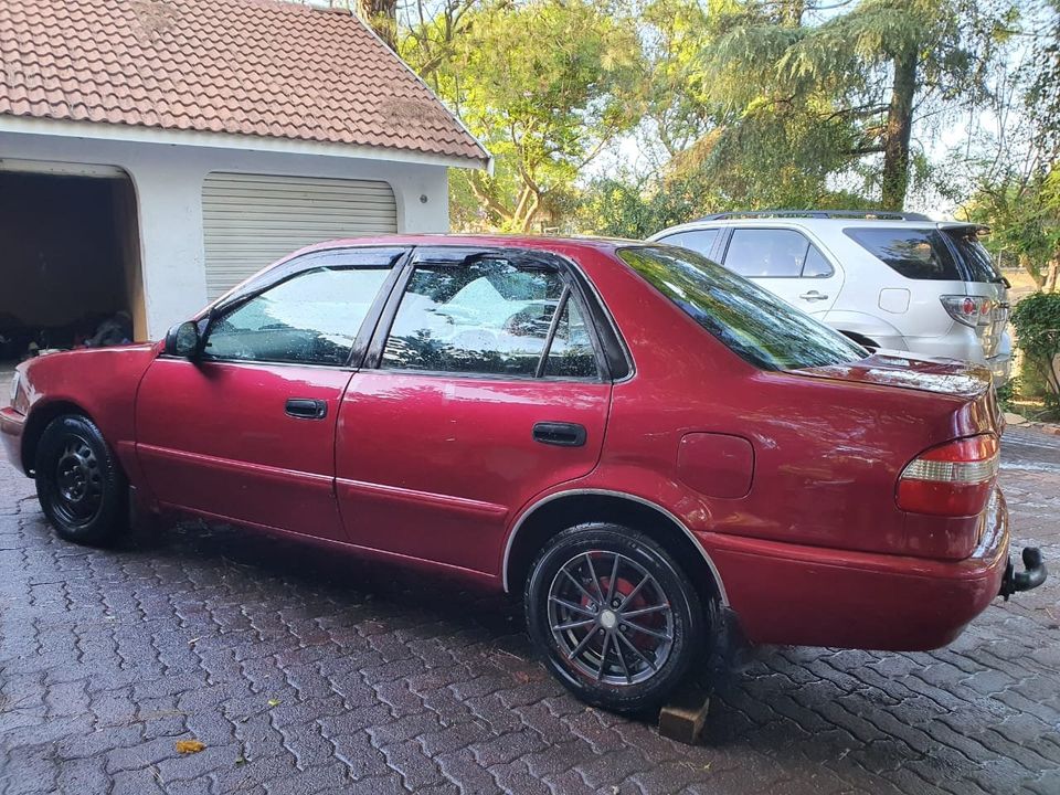 1999 Toyota Corrolla 1.6GL Manual | Junk Mail Marketplace