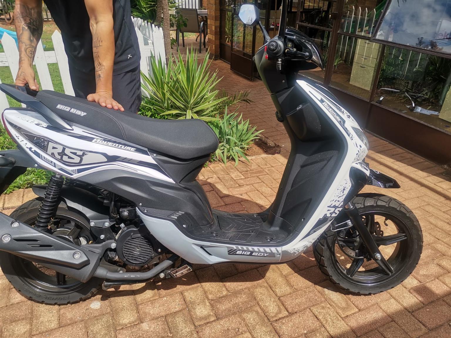 Big boy 150cc scooter | Junk Mail