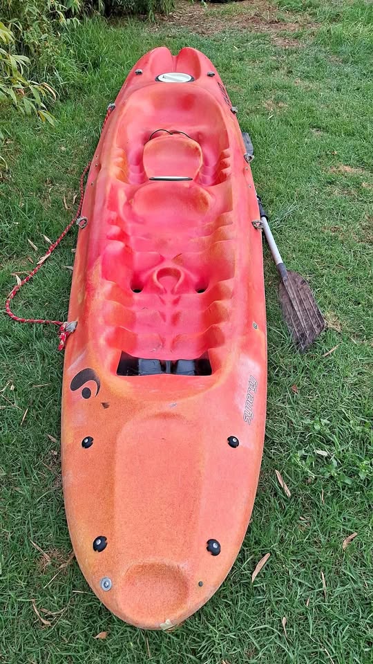 Fluid synergy Kayak for sale | Junk Mail Marketplace