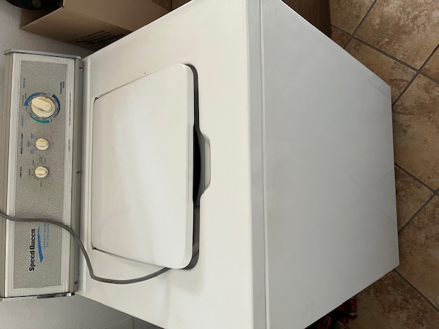 SPEED QUEEN WASHING MACHINE | Junk Mail Marketplace