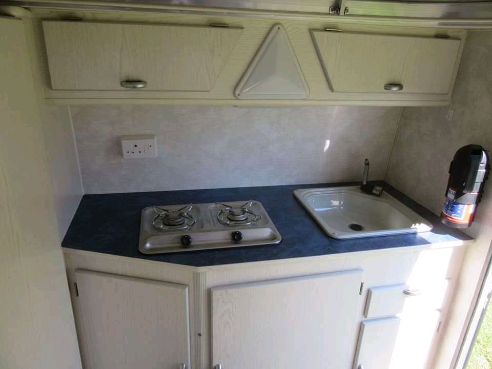 Sprite Surfer Deluxe Caravan | Junk Mail