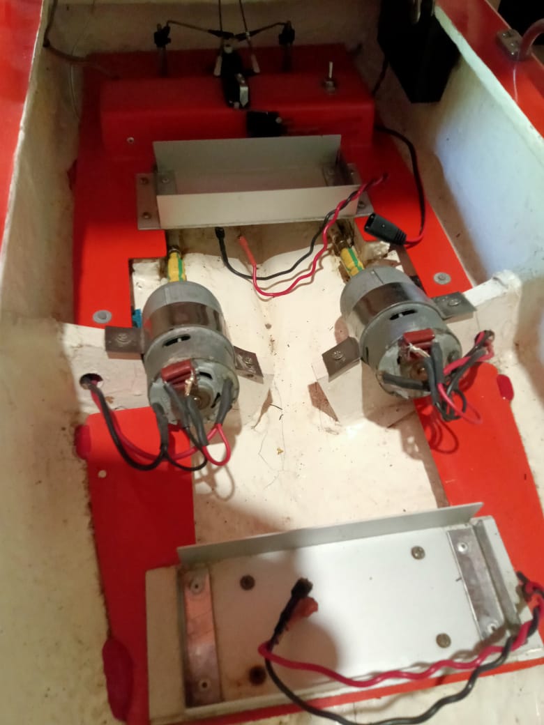 Bait boat streaker 2 | Junk Mail Marketplace