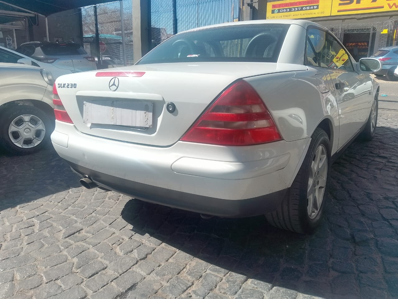 1999 Mercedes-Benz SLK Coupe SLK230 Kompressor Auto RWD 240,000km ...