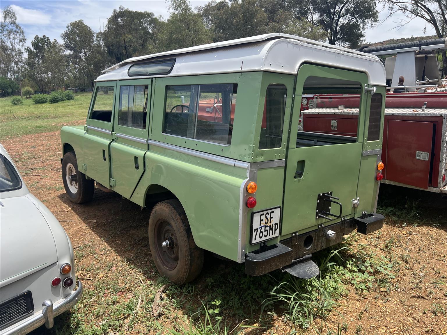 Land Rover 109 | Junk Mail Marketplace
