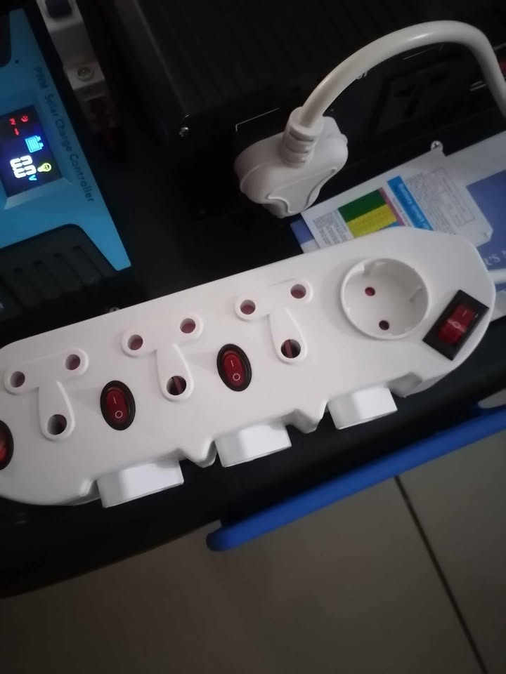 Power box,, Digimark 3000watt 12V power inverter, battery backup power ...