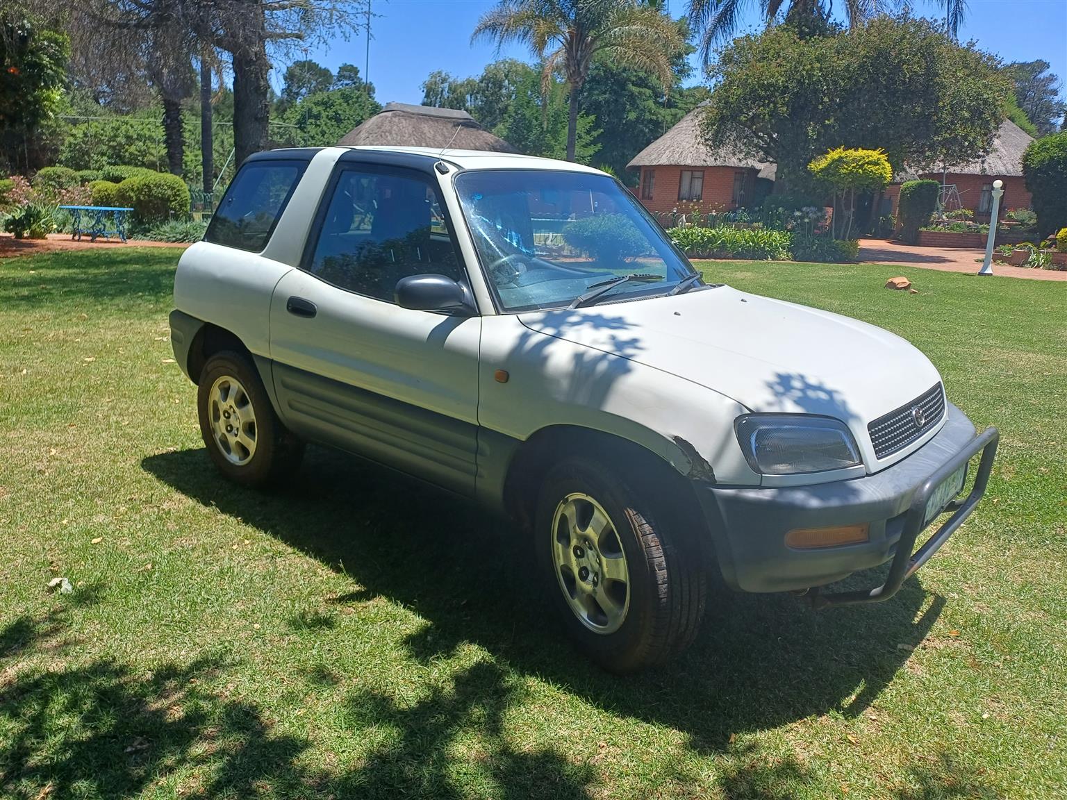 Toyota Rav 4, 3 door 1996 model | Junk Mail