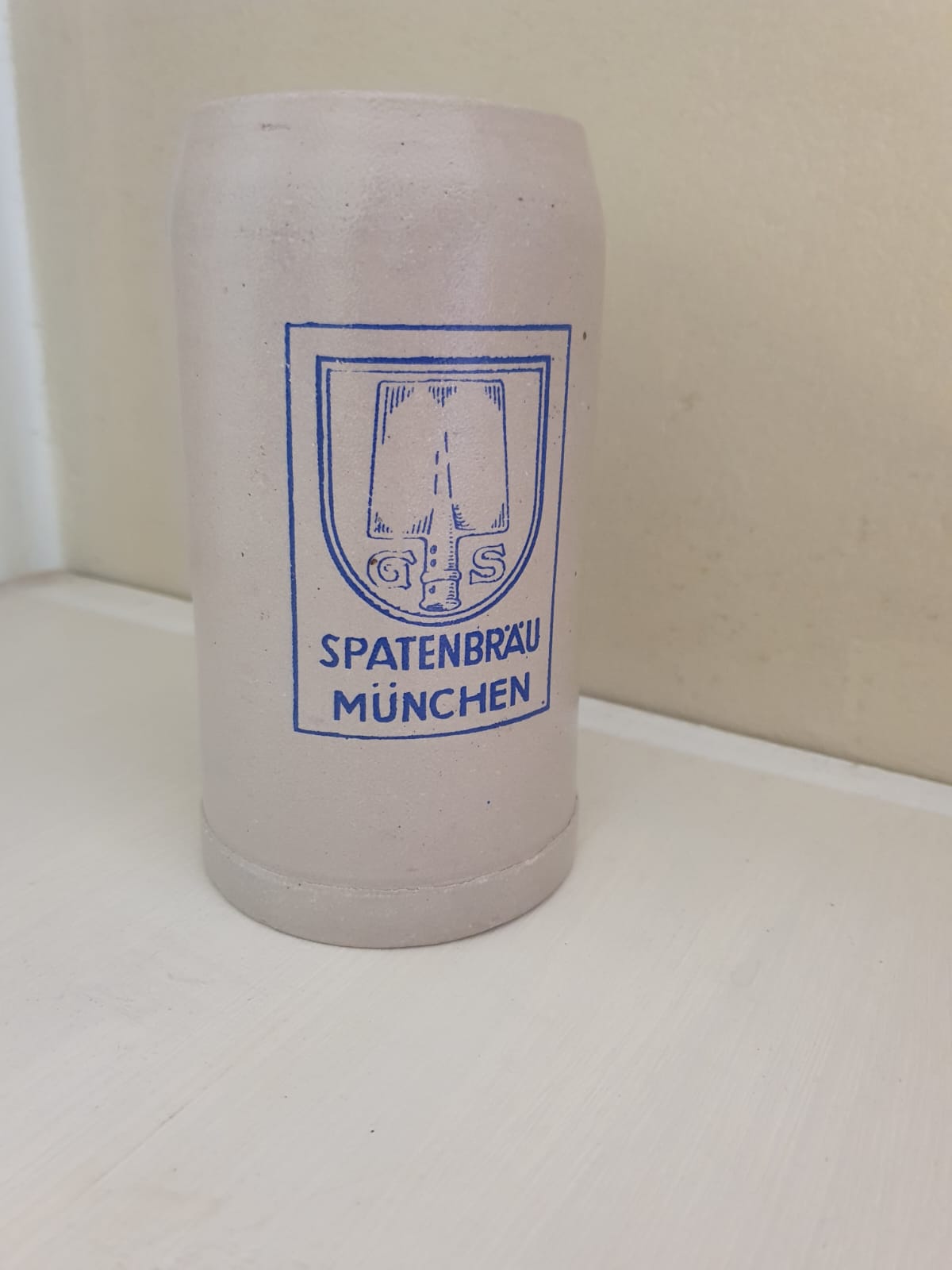 1lt Vintage Spatenbrau Munchen & 0.5lt Vintage Luwenbrau Munchen ...