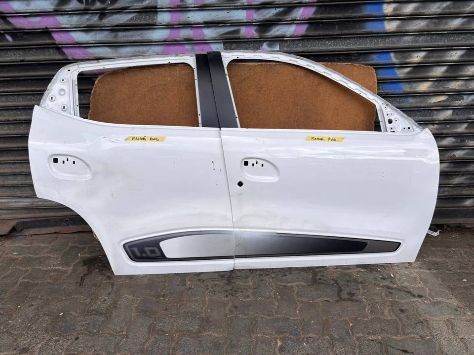 Used Renault Kwid Right Front door & Right back doors for sale in ...