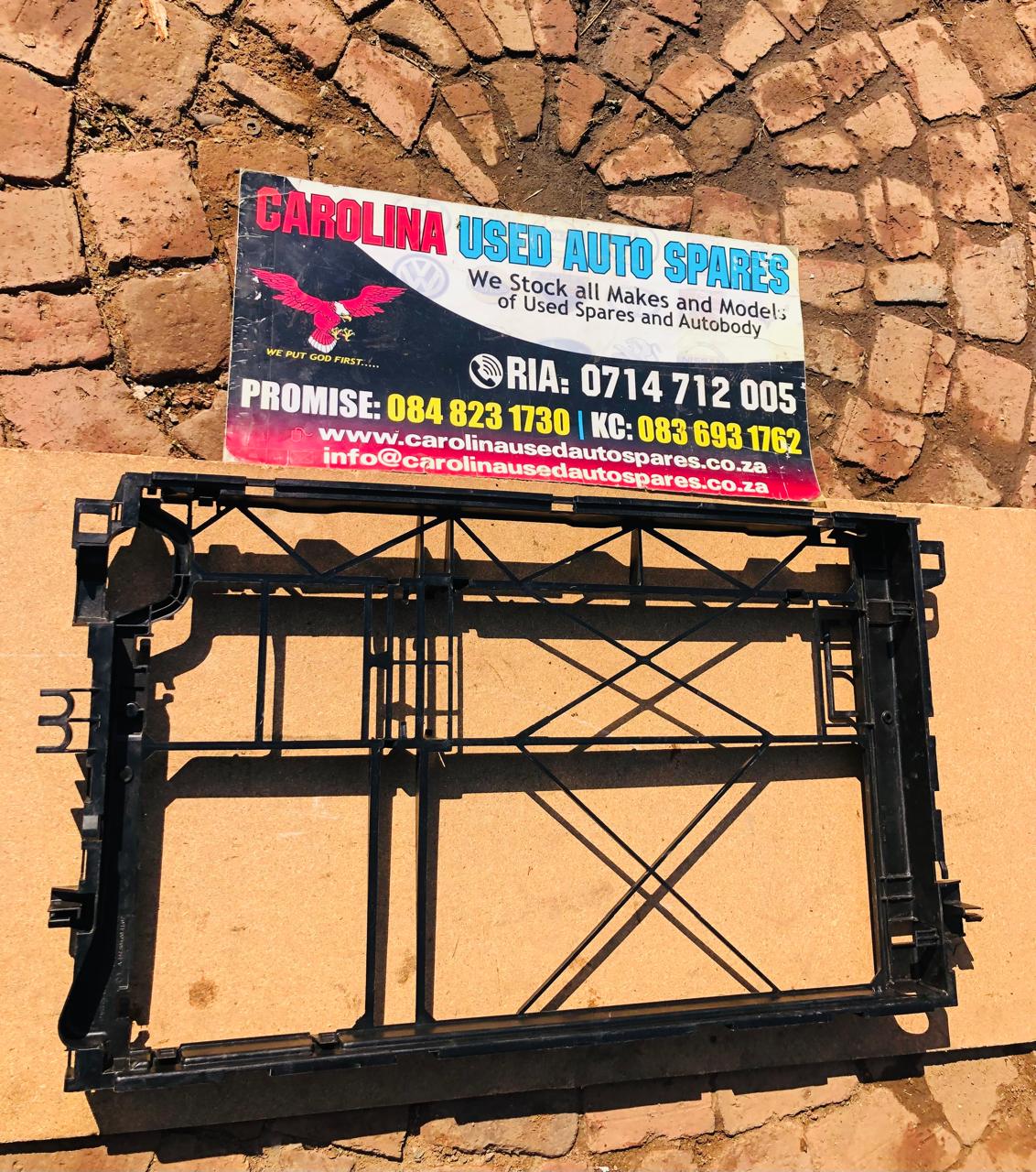 Mercedes Benz W447 Viano radiator cradle | Junk Mail