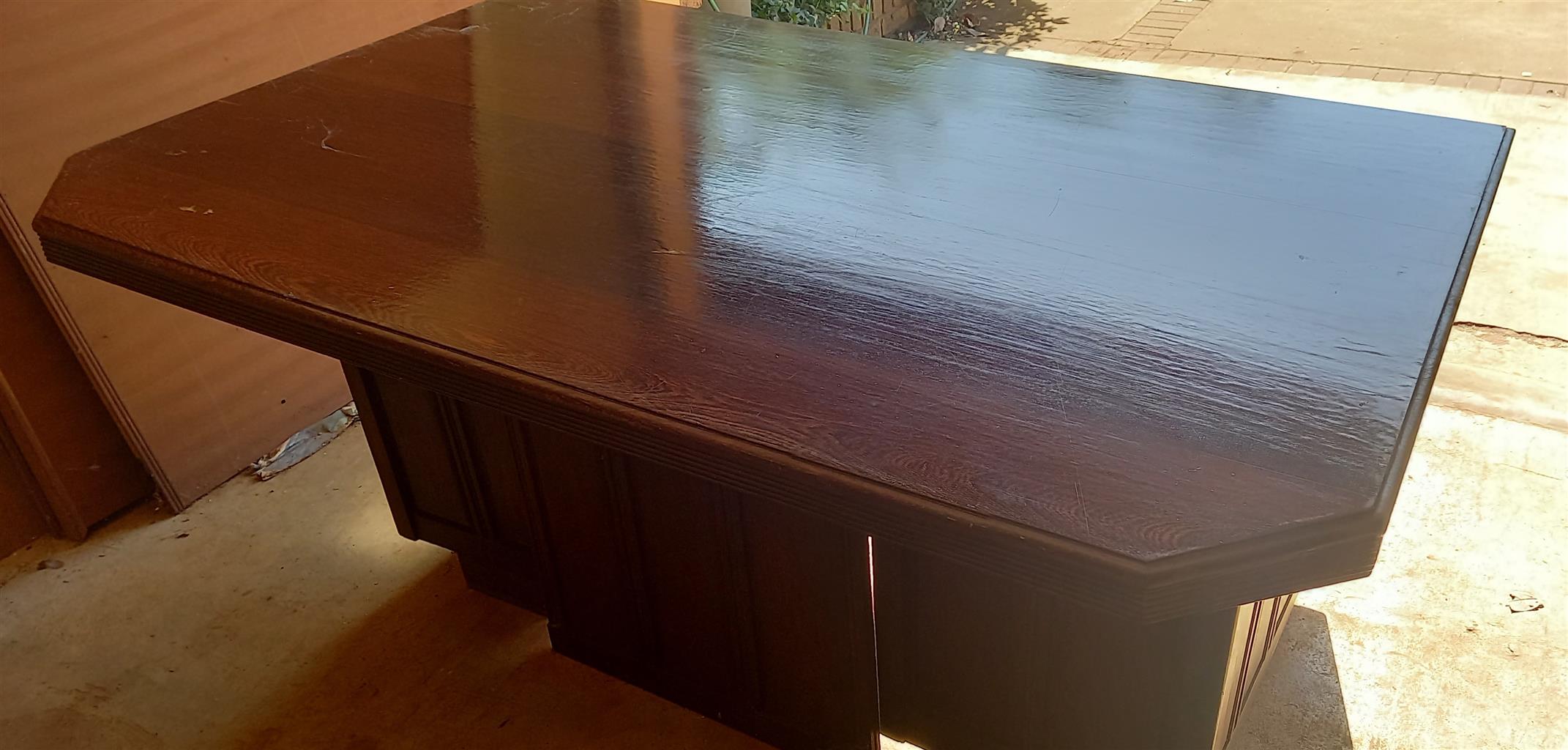 Teak solid wood executive desk. Beautiful. desk | Junk Mail Marketplace