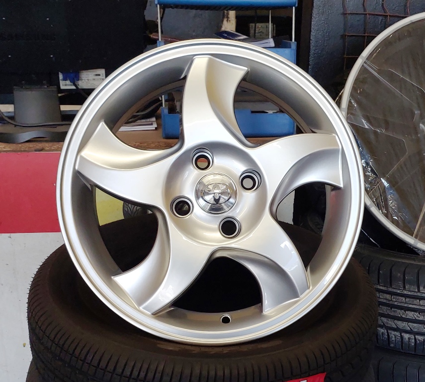 15 inch Toyota Rims For Sale. | Junk Mail Marketplace