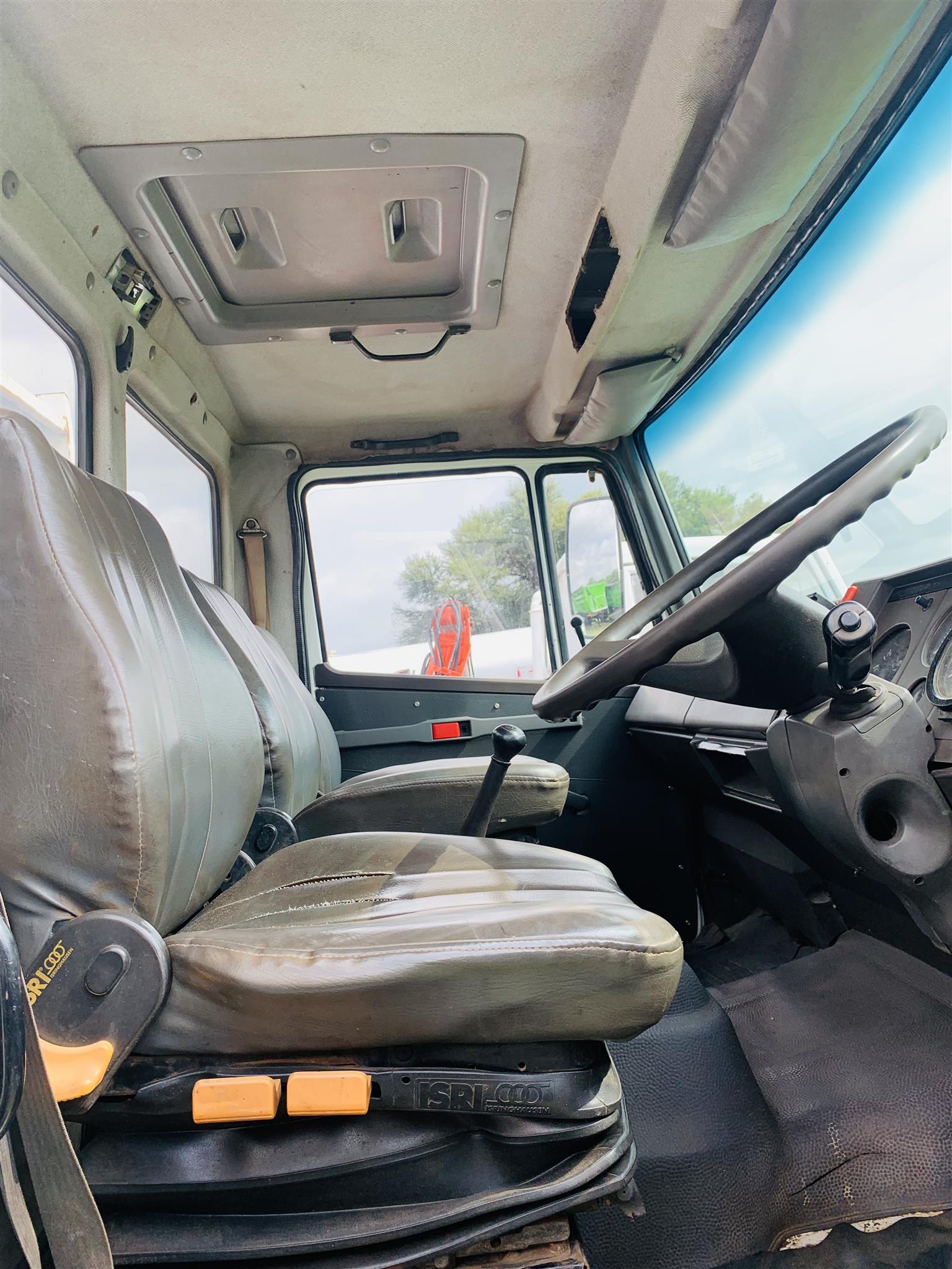 MERCEDES BENZ CRANE TRUCK | Junk Mail Marketplace