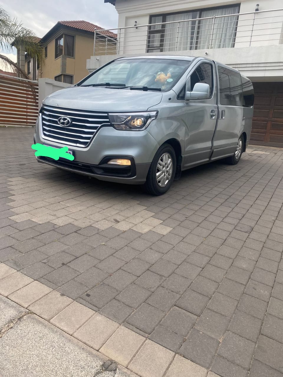 Hyundai H1 | Junk Mail Marketplace
