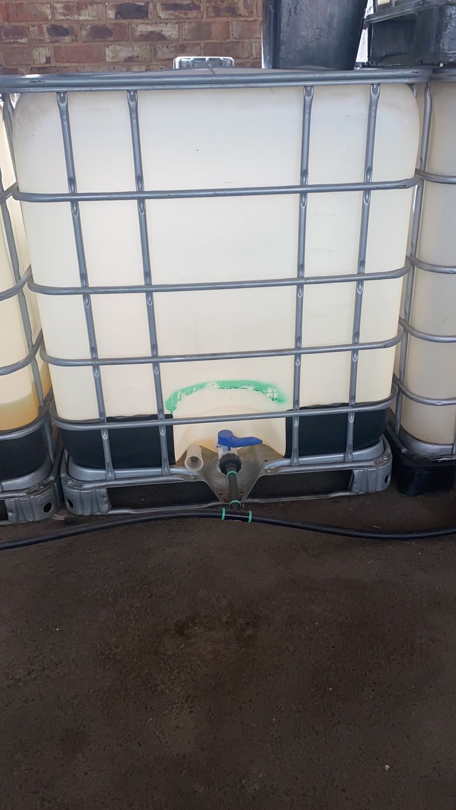 Flowbin Containers 1000L | Junk Mail Marketplace