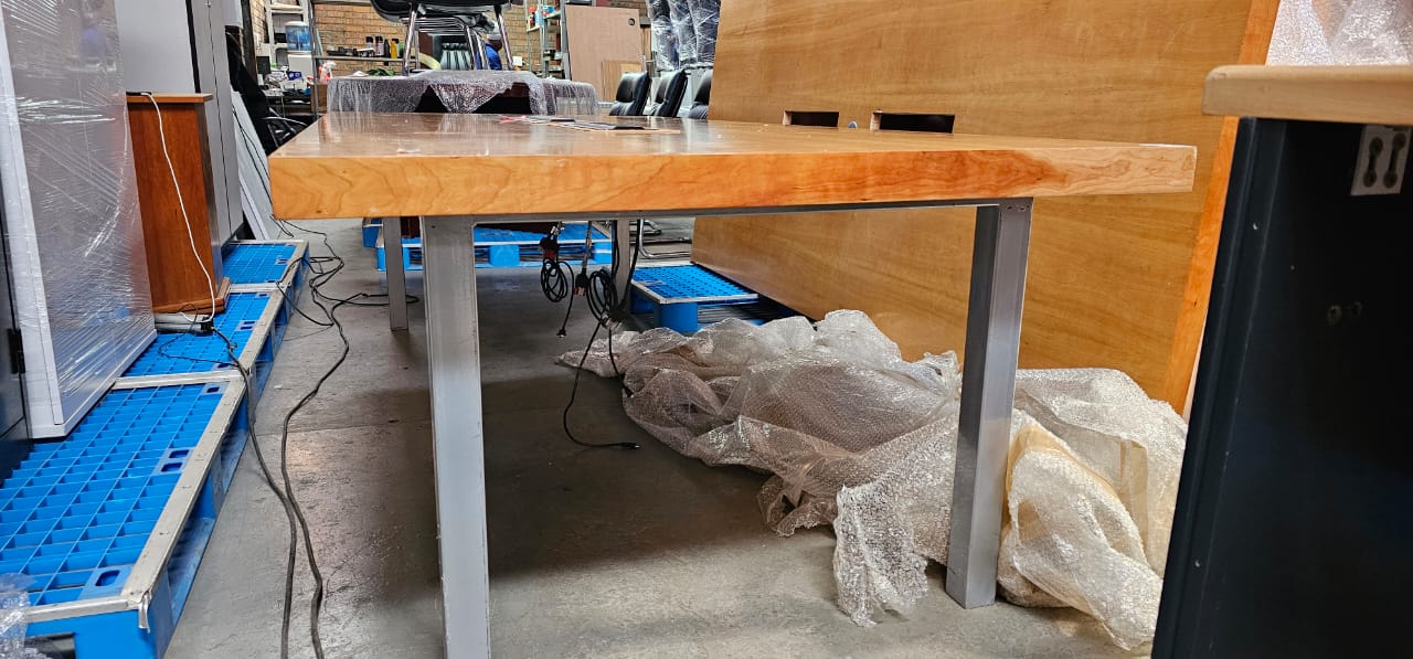 Boardroom Table With Center Plug Points | Junk Mail Marketplace