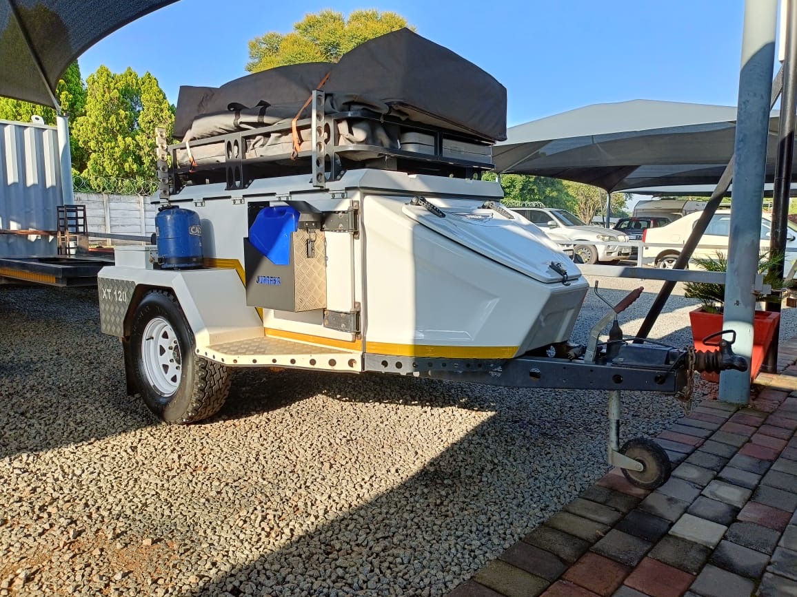 Venter camping trailer | Junk Mail