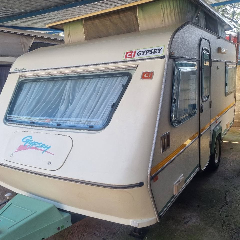 1990 GYPSEY CARAVETTE 6 DERIK | Junk Mail Marketplace
