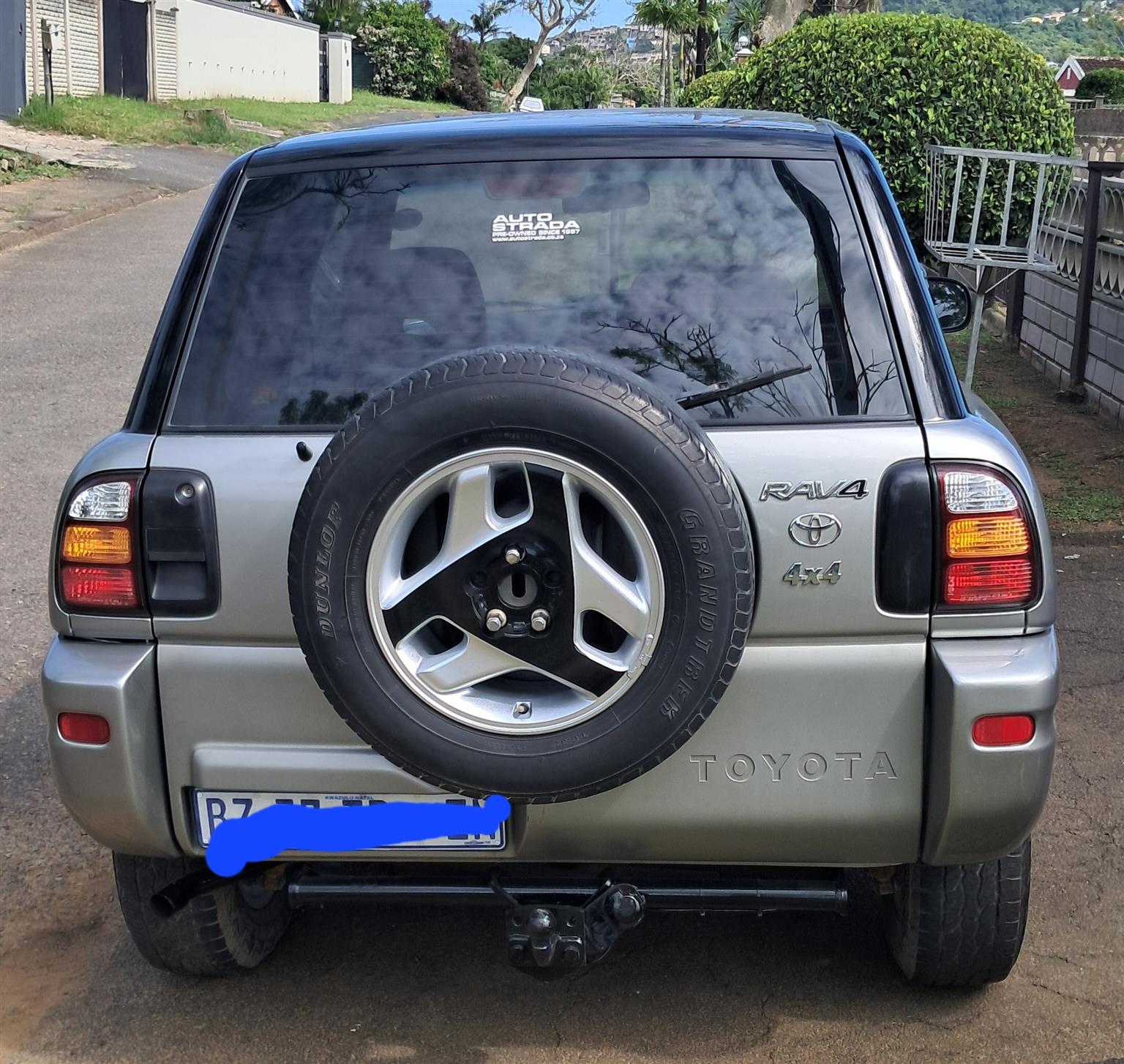 Toyota Rav 4. 4X4 2000 model.Very neat. Electric windows,aircon,power ...