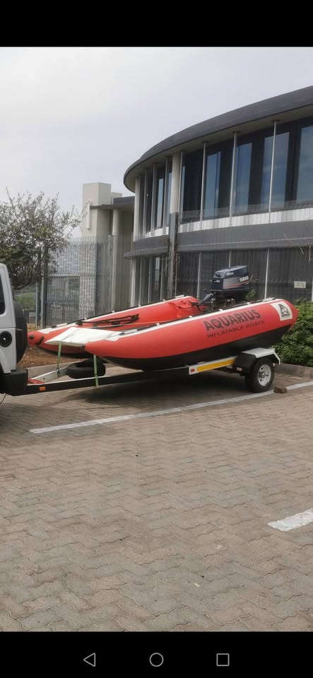 Pencil Duck for sale with 50HP Yamaha and trailer | Junk Mail Marketplace