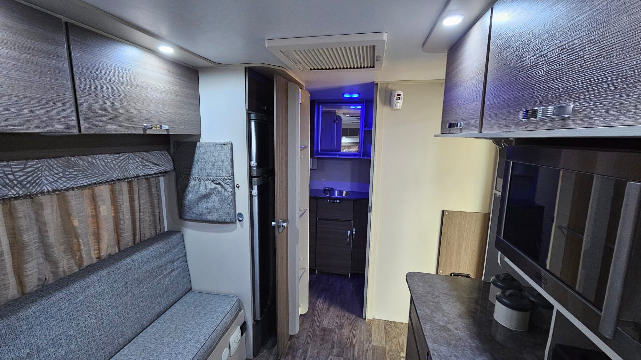 2020 Jurgens Classique Bradley Edition | Junk Mail