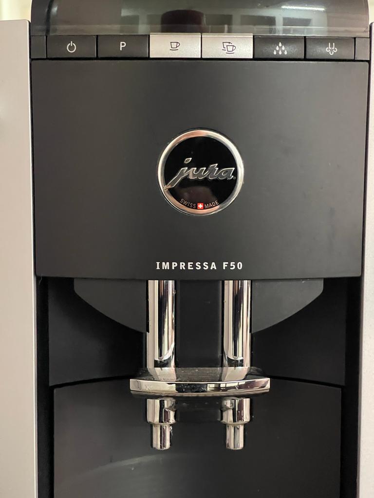 Jura F50 Impressa Coffee machine | Junk Mail Marketplace