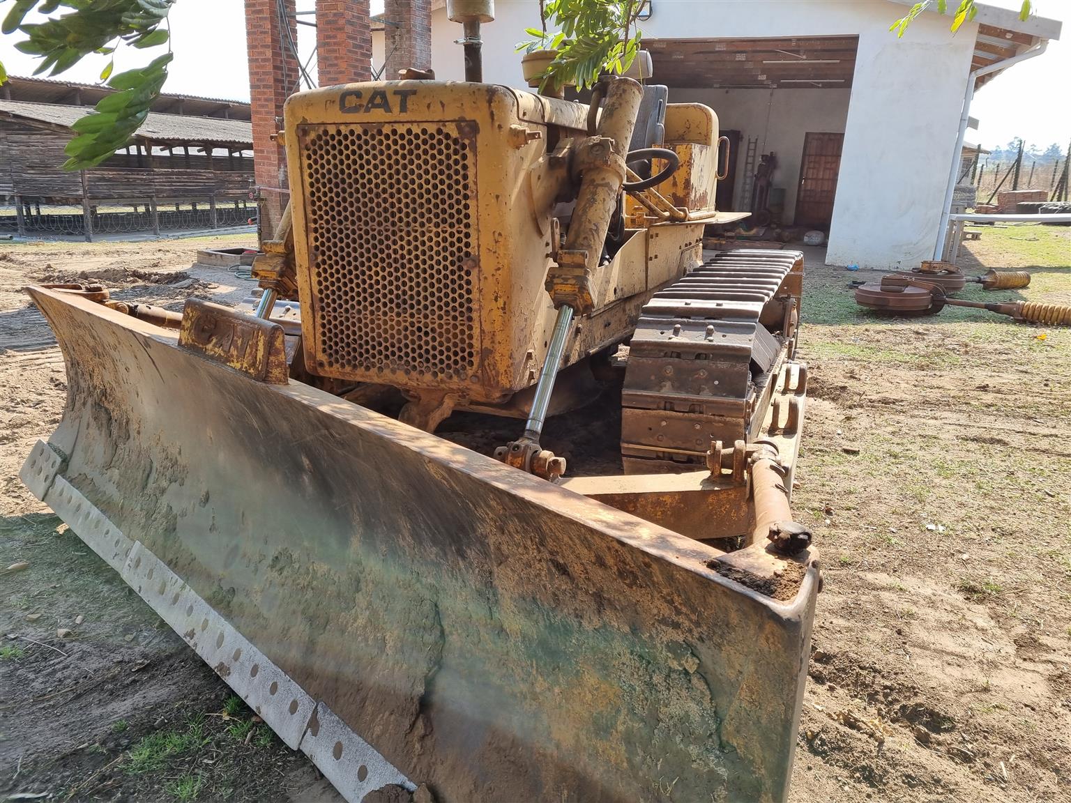D6 Bulldozer For sale | Junk Mail Marketplace