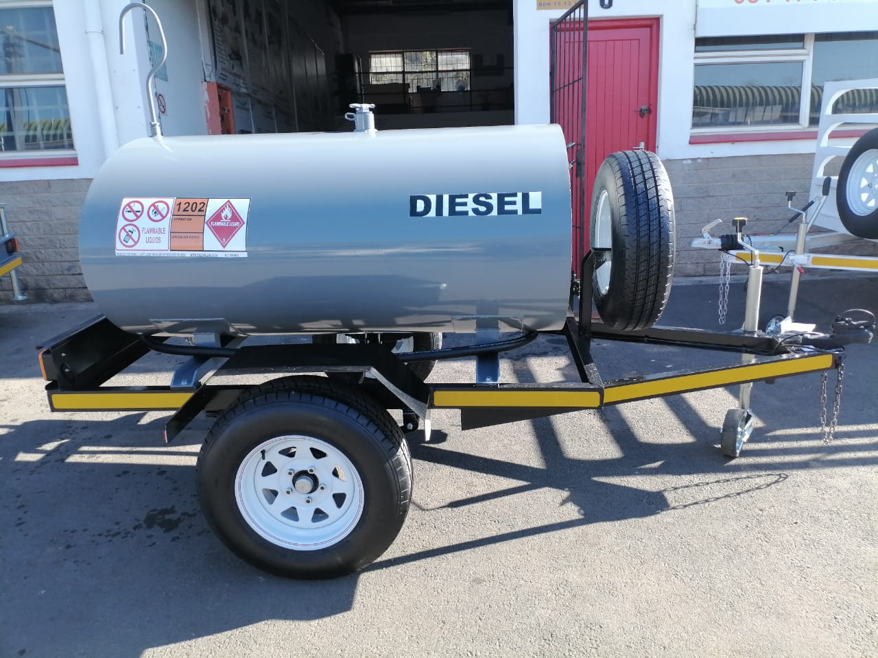 1000L Non Braked Mild Steel Diesel Tanker | Junk Mail Marketplace