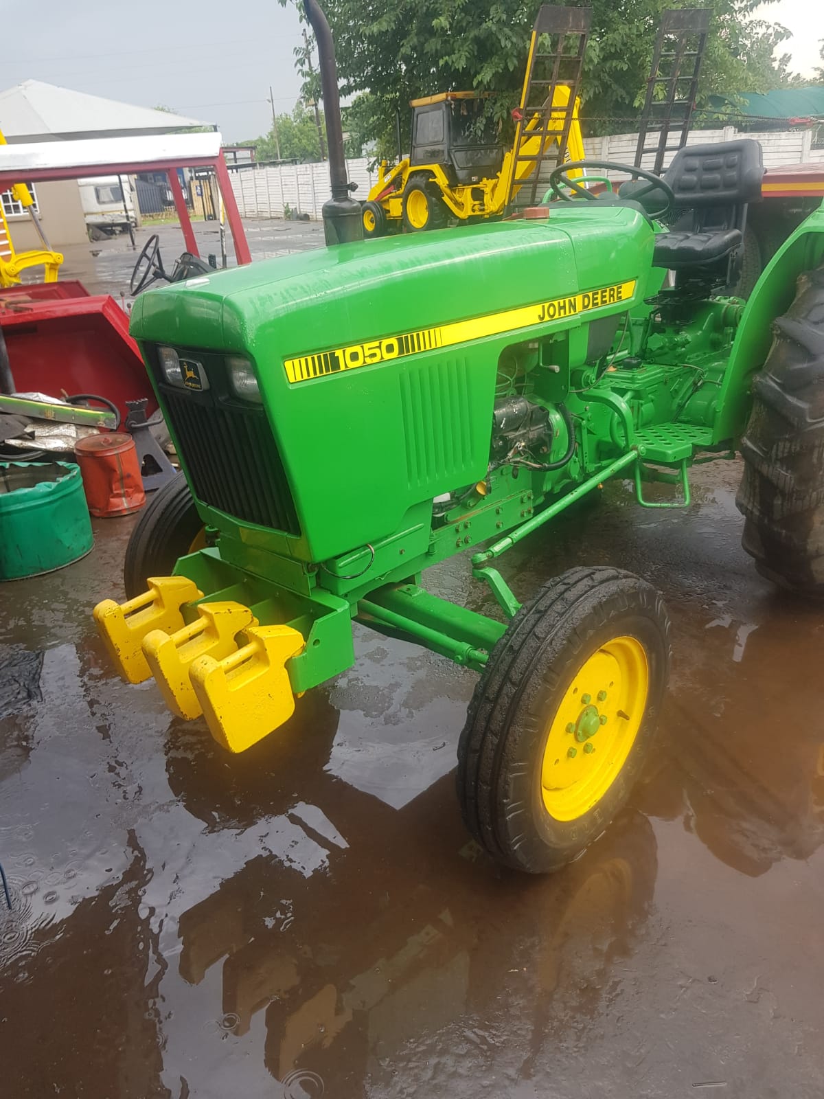 John Deere 1050 with 1.2m slasher | Junk Mail Marketplace