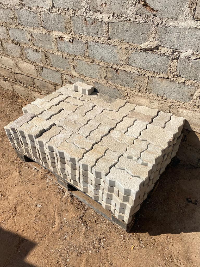Heavy Duty/Concrete Interlock Paving Bricks | Junk Mail Marketplace