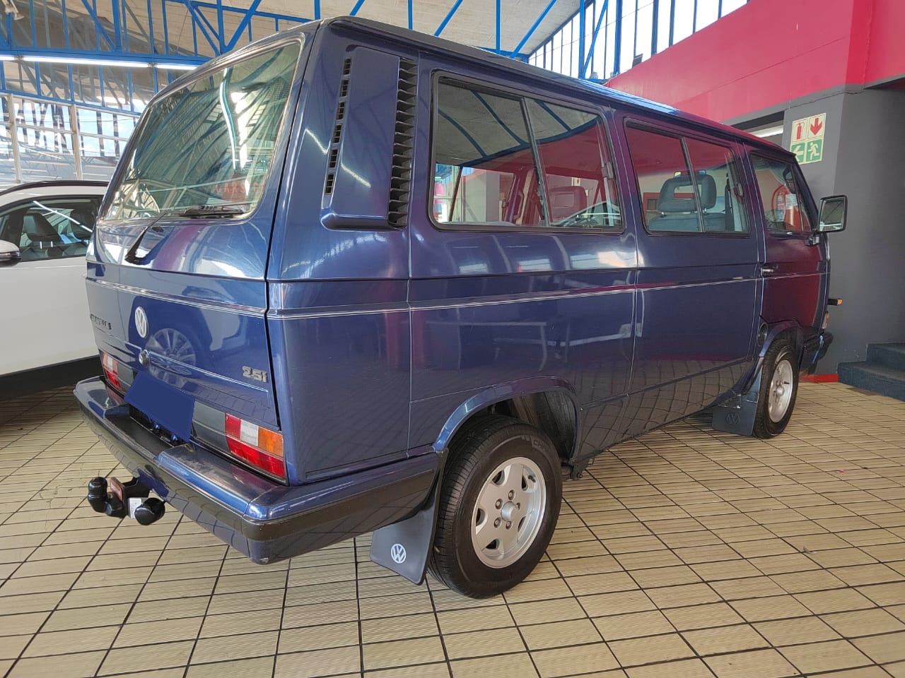 1993 VOLSWAGEN CARAVELLE MICRO BUS 2.5TDi | Junk Mail