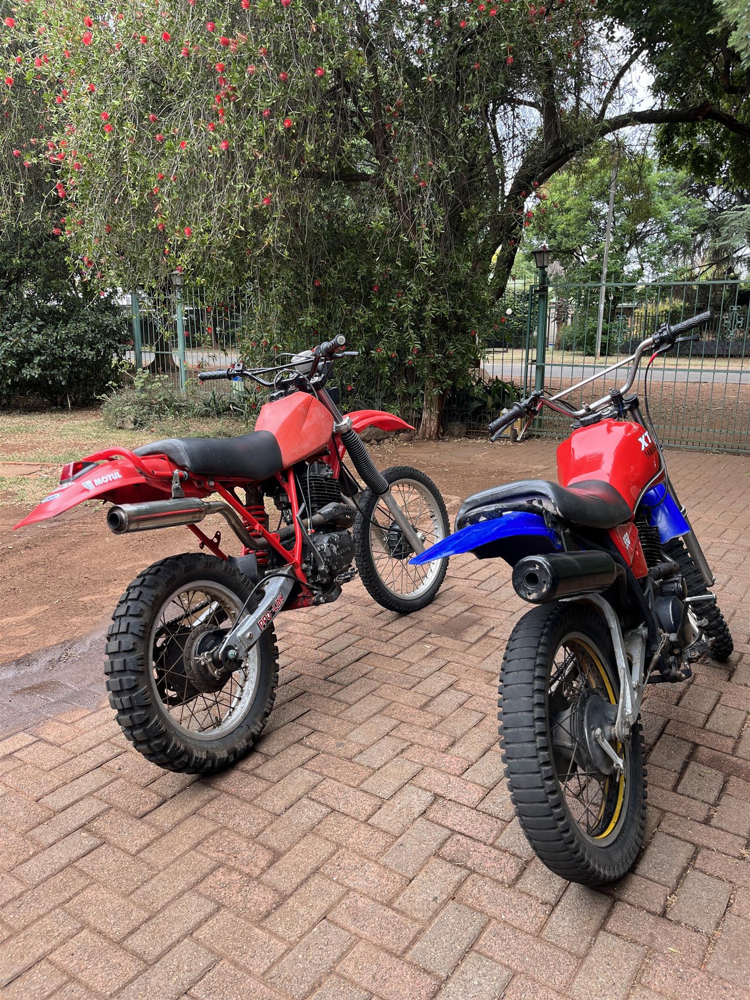 1983 HONDA XR500 and YAMAHA XT550 | Junk Mail Marketplace