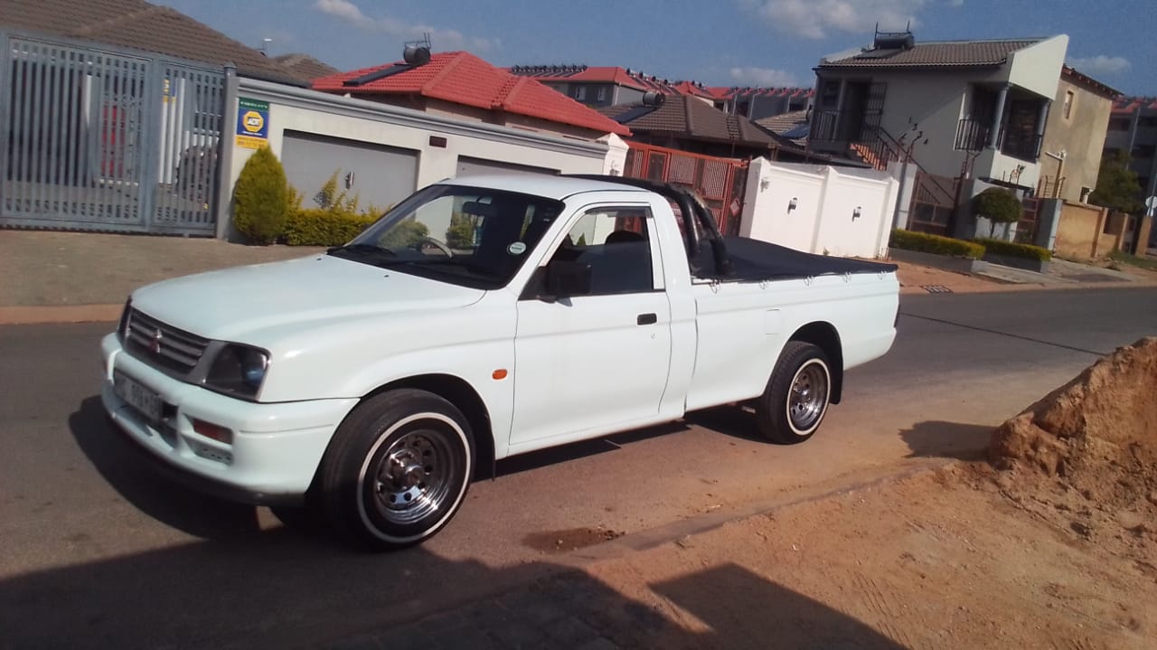 Mitsubishi Colt bakkie | Junk Mail