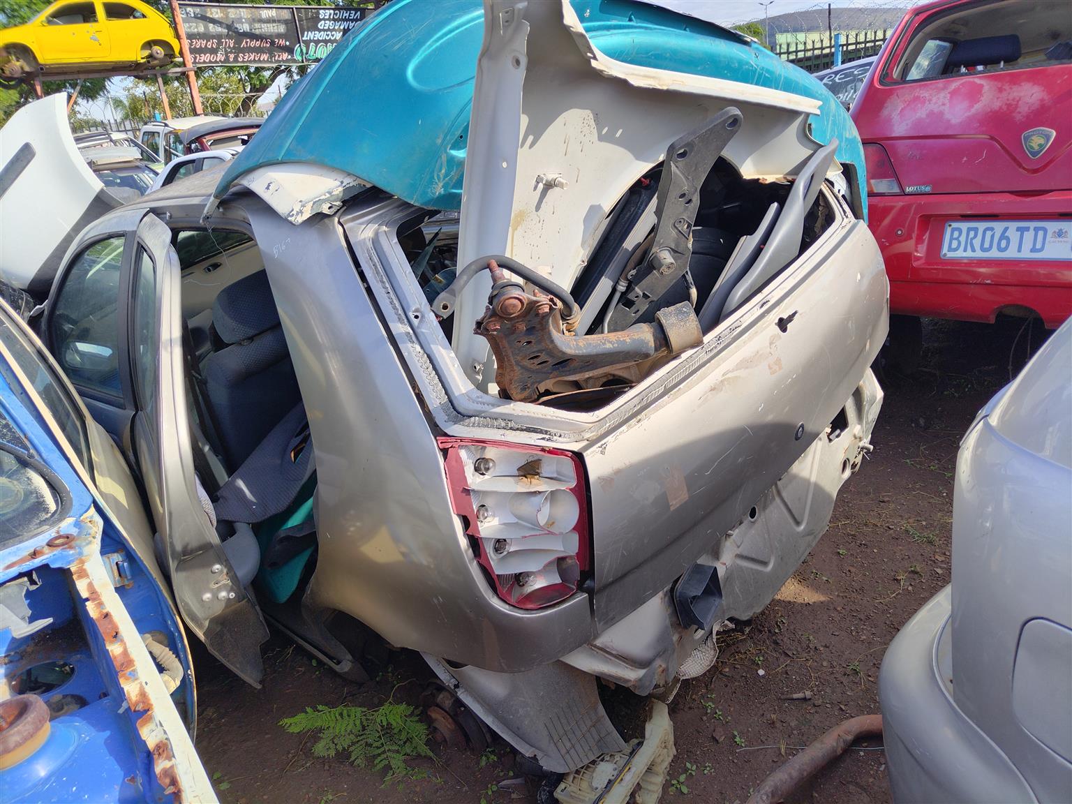 Fiat palio stripping for spares | Junk Mail