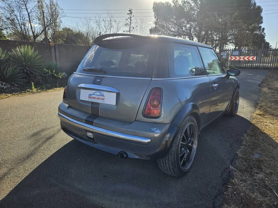 2004 MINI COOPER R50 FOR SALE PLEASE READ | Junk Mail Marketplace