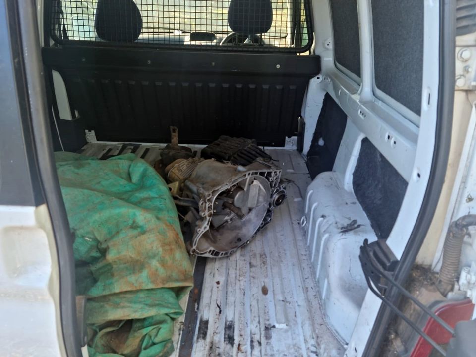 2006 Peugeot Partner 1.2 Caddy Toy away | Junk Mail Marketplace