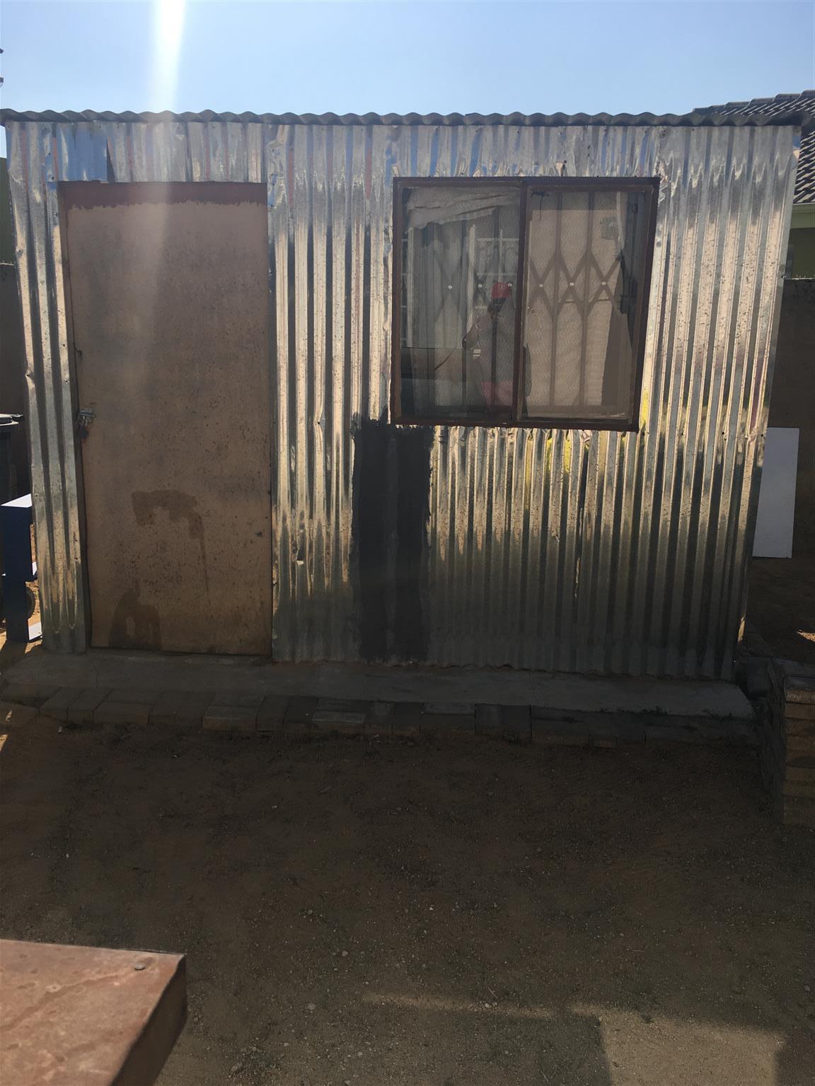 Zozo hut and storage box | Junk Mail