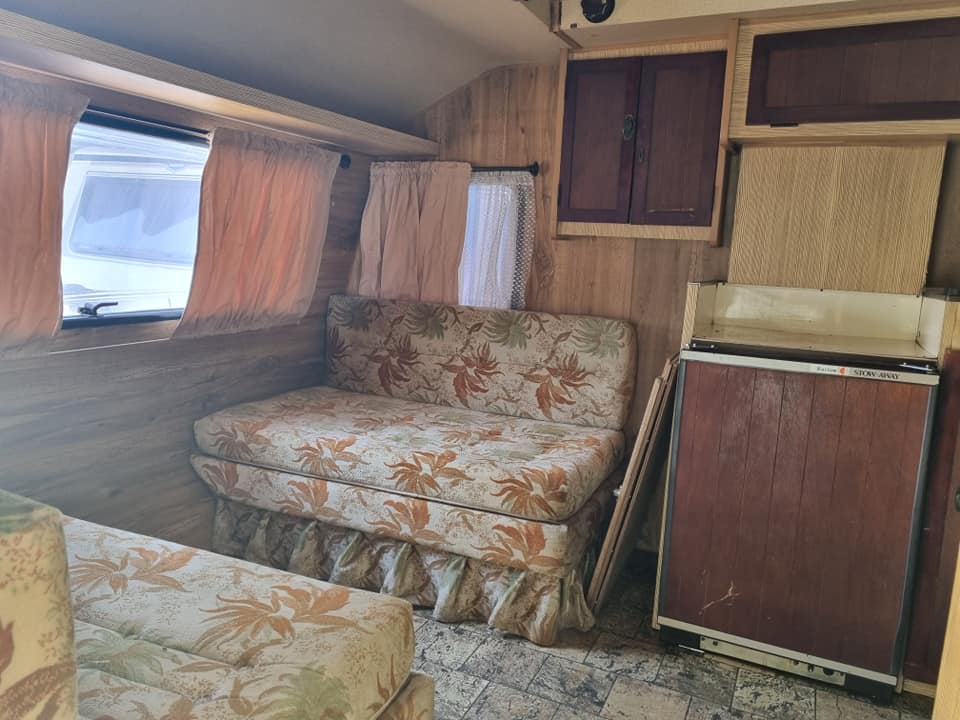 1984 GYPSEY CARAVETTE 6L DERIK | Junk Mail Marketplace