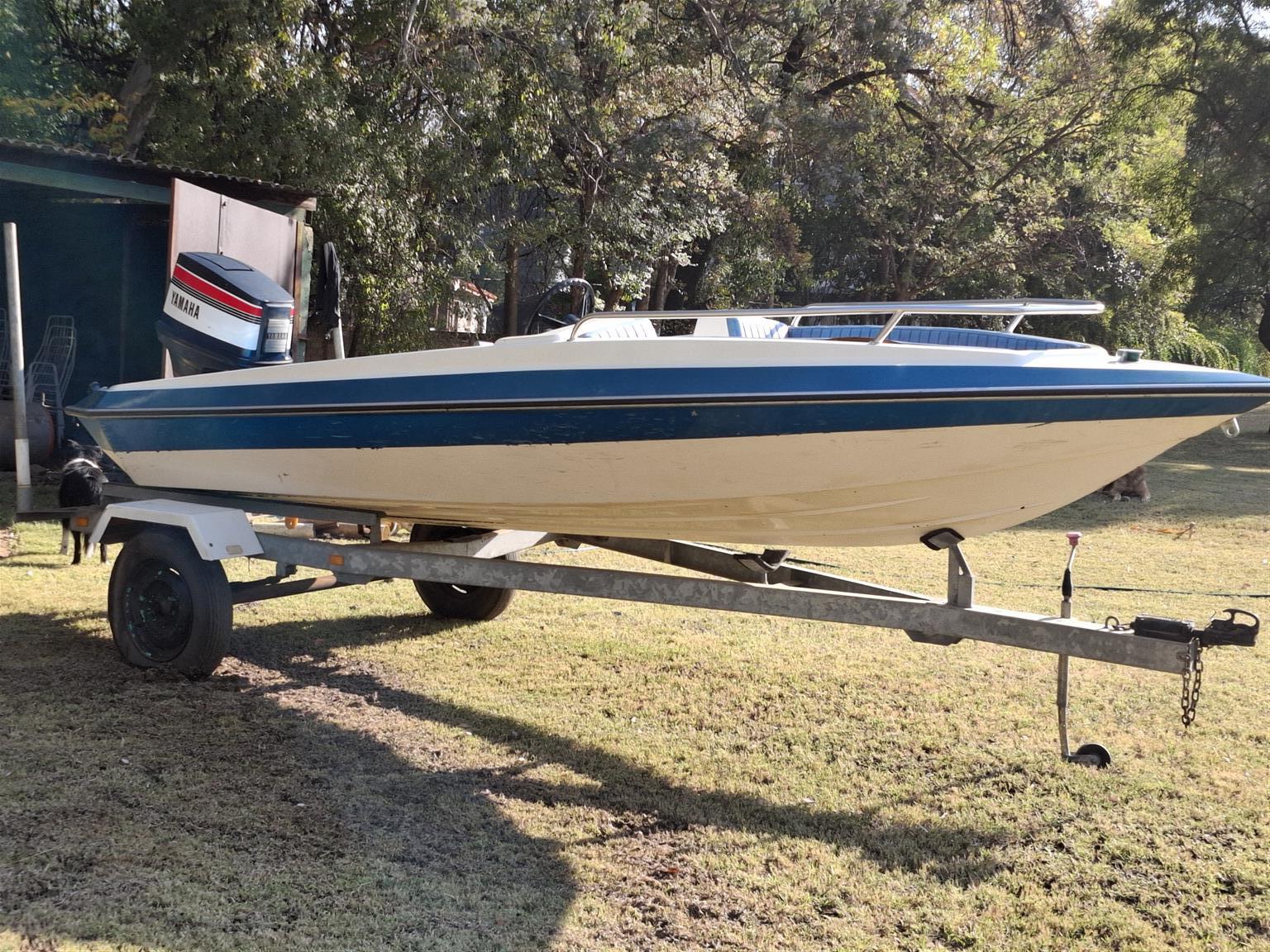 Speedboat with 85hp Yamaha motor and trailer in good condition | Junk Mail