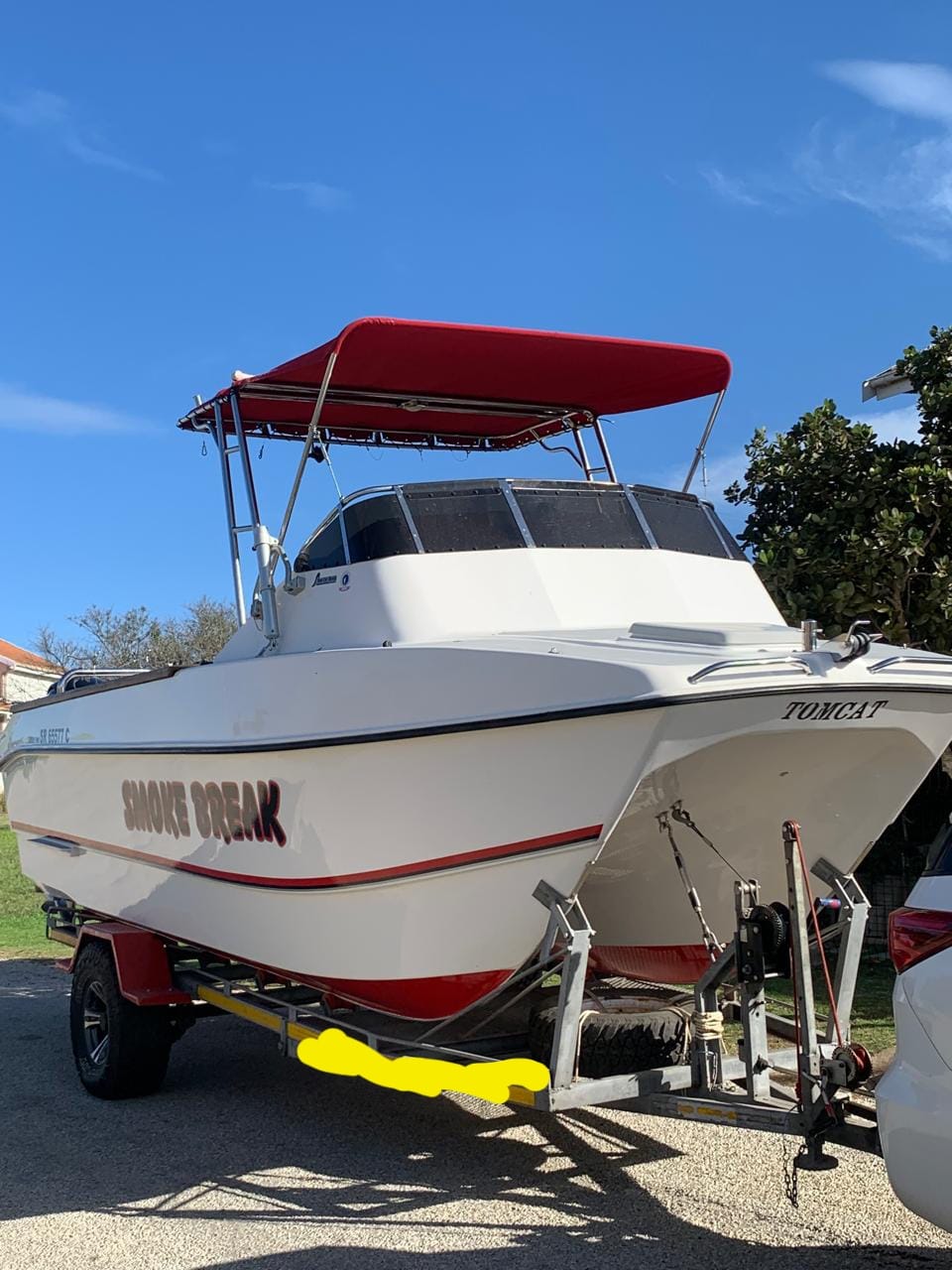 TOMCAT 640 ON TRAILER 2 X 150 MERCURY 4 STROKES | Junk Mail Marketplace