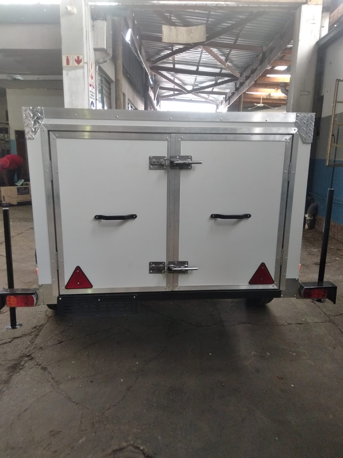 Closed luggage trailer | Junk Mail