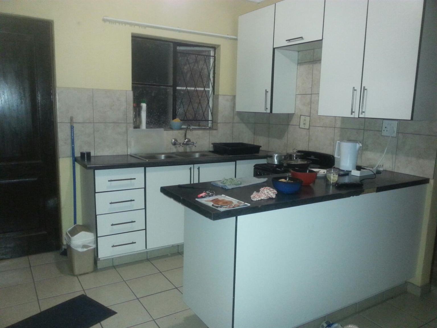 MODERN COTTAGE TO RENT NOORDWYK MIDRAND | Junk Mail