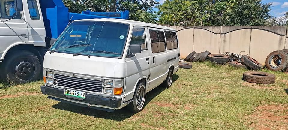 Toyota Hiace Super 16 | Junk Mail Marketplace