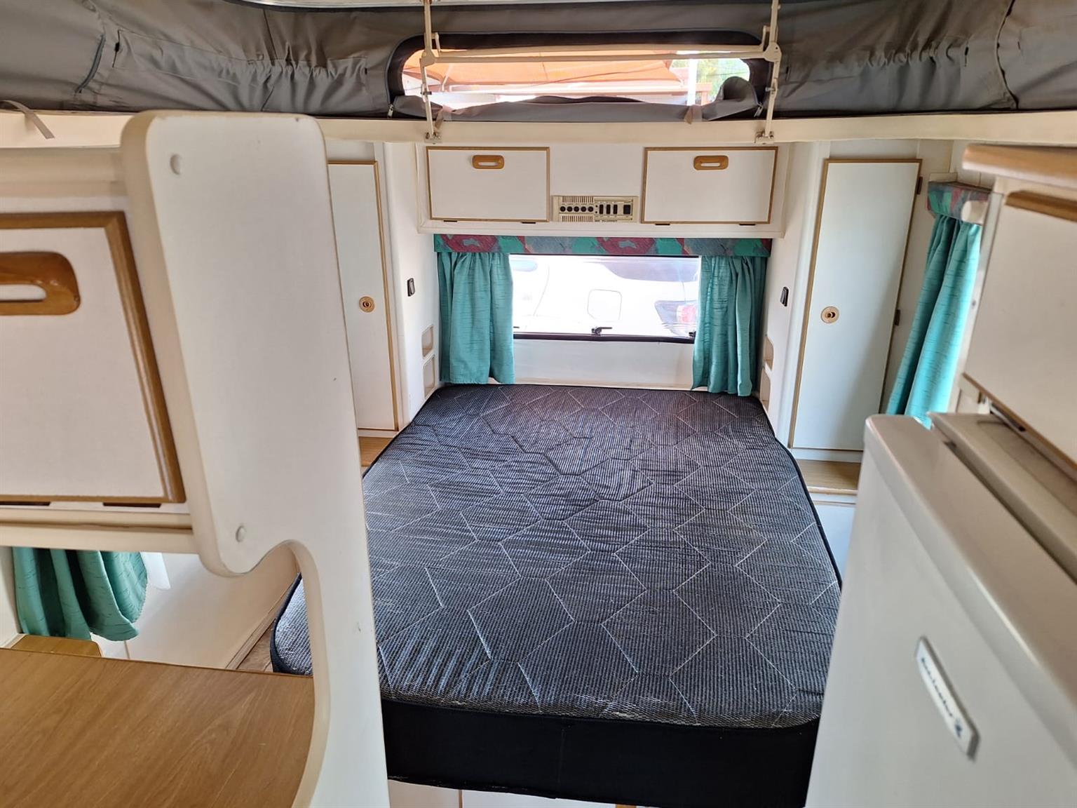 1994 Gypsey Regal Five Star | Junk Mail Marketplace