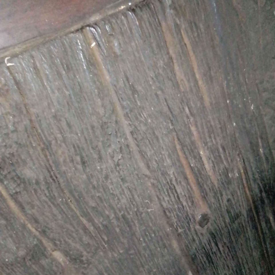 Heavy duty bubble door including frame | Junk Mail