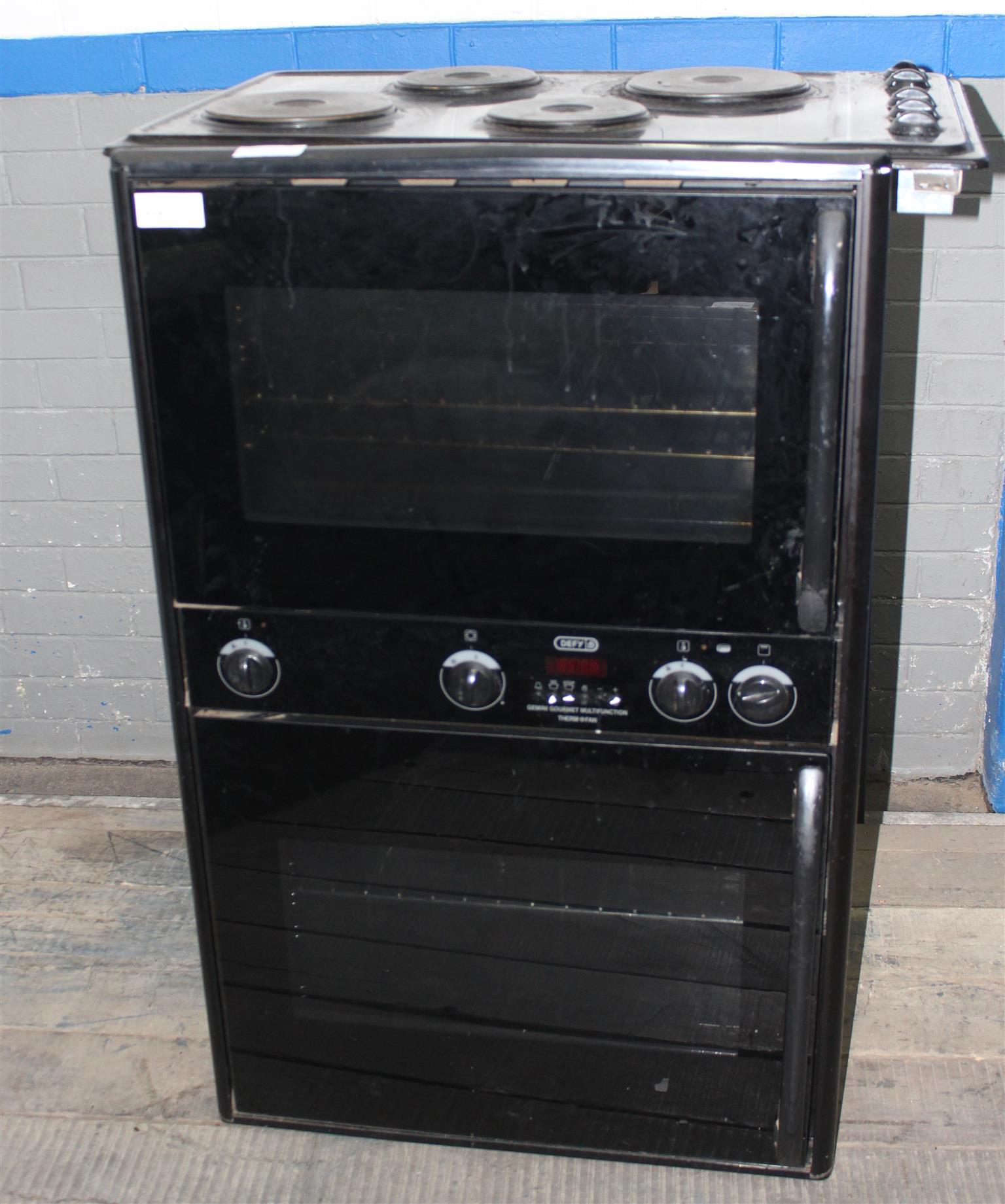 DEFY BUILT IN STOVE AND EXTRACTOR FAN S058732A | Junk Mail