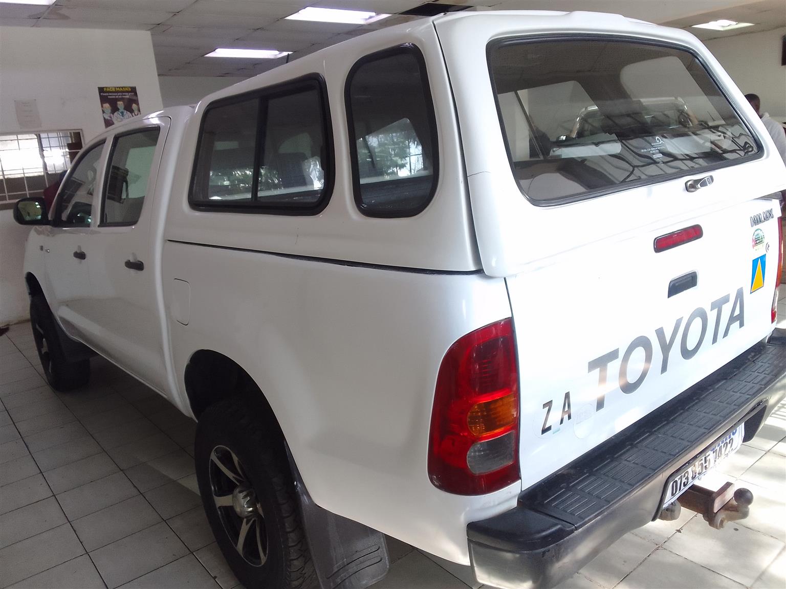 2010 TOYOTA HILUX 2.5 4X4 D4D DOUBLE CAB CANOPY WHITE COLOR MANUAL ...