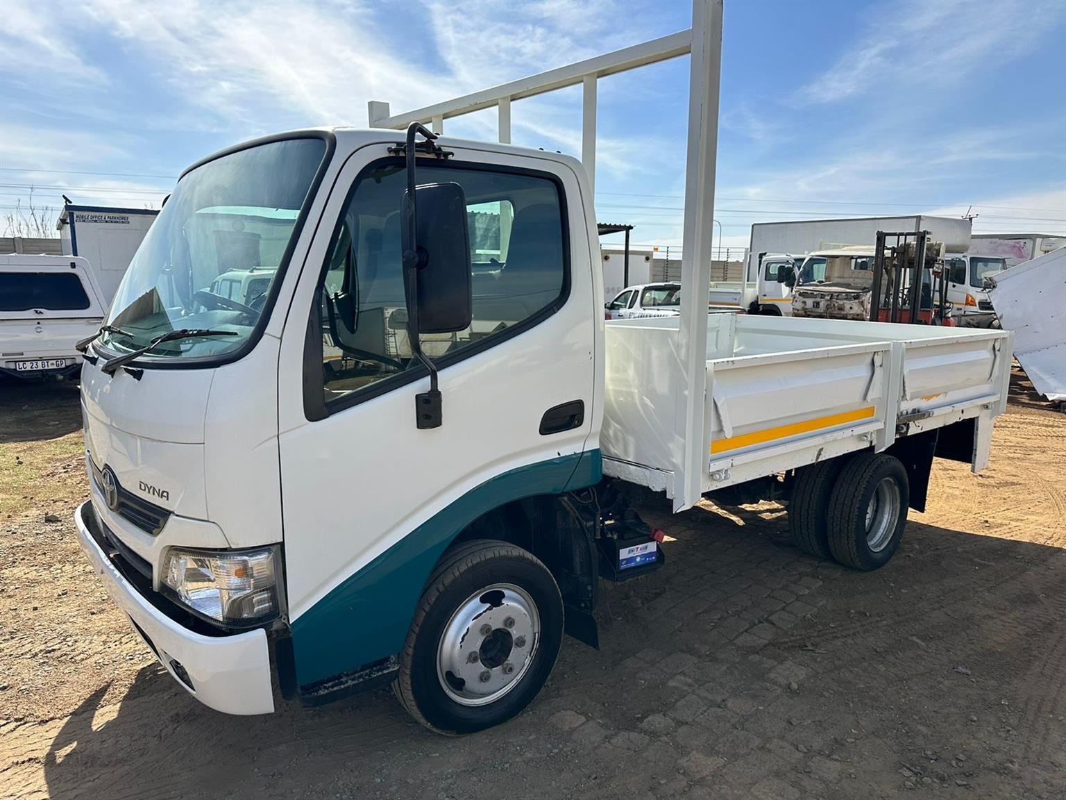 Toyota Dyna | Junk Mail